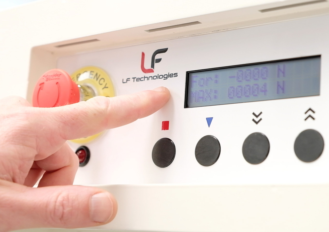 800kN Horizontal Traction Bench | LF Technologies