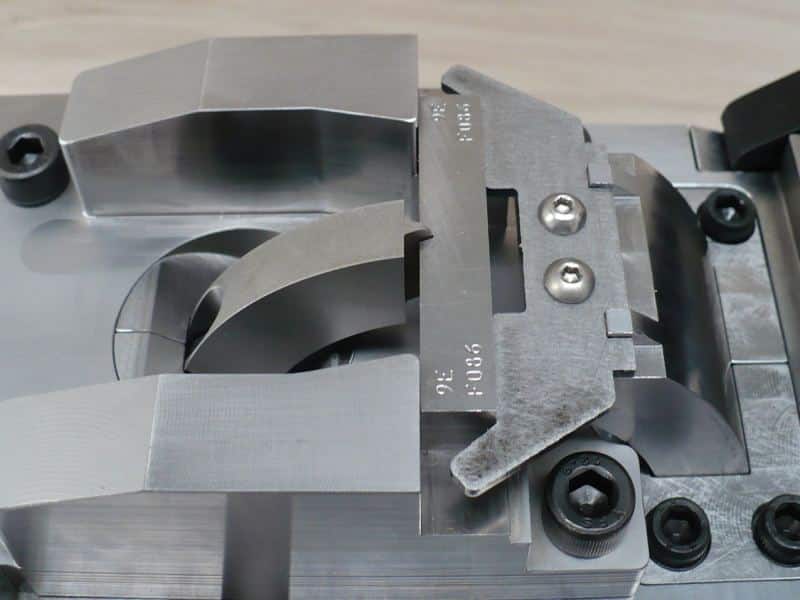 Impact pendulum - Impact Charpy, Izod | LF Technologies